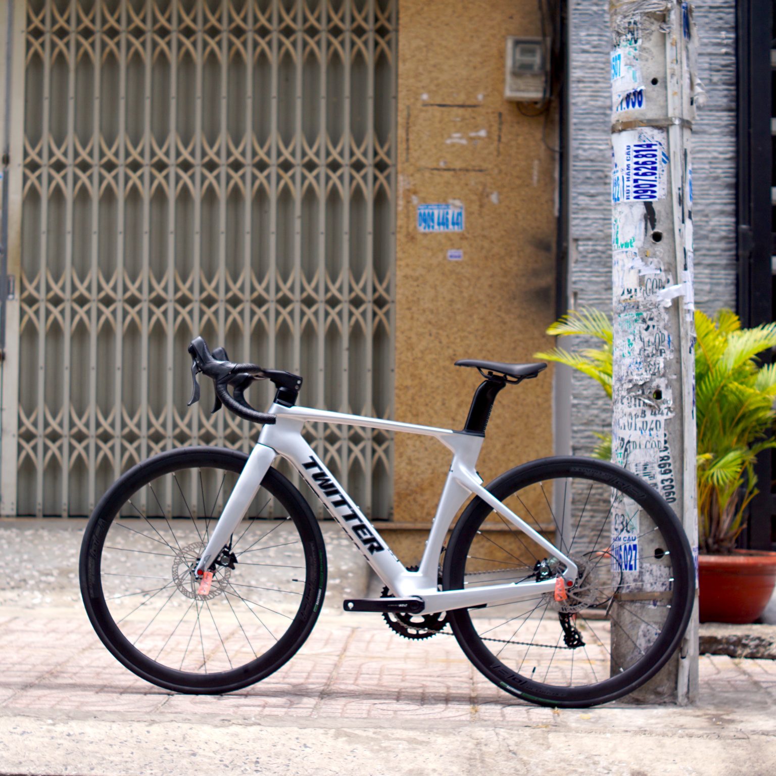 Xe đạp Twitter R10 Pro: RS-24S – 6 món Carbon – Xe đạp Twitter Sài Gòn